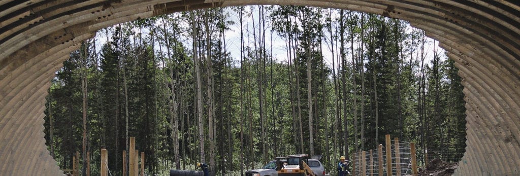 Oil sands heavy haul road bridge installs quickly - AIL Mining